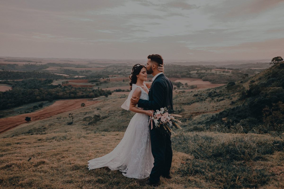 Civil marriage by notary marriage celebrant in Montreal